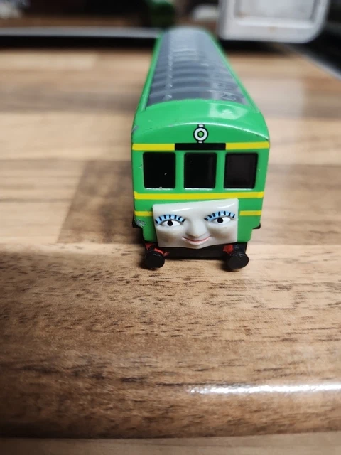 ERTL THOMAS THE Tank Engine & Friends Train - DAISY - POST DISCOUNTS £8 ...