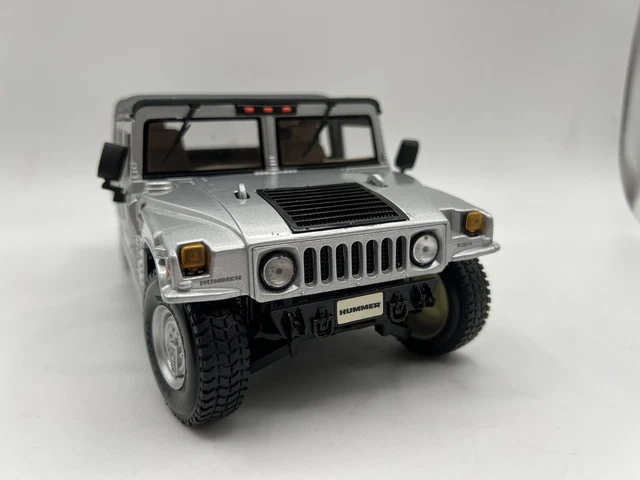 MAISTO HUMMER SOFT Top 4x4 1:18 Scale Diecast Model Truck Military ...