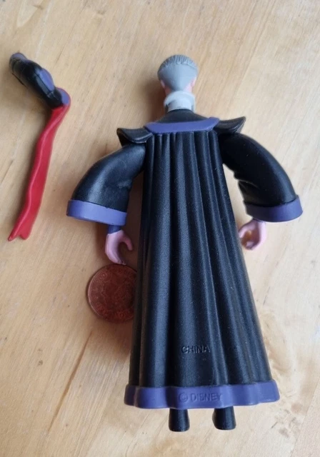 DISNEY JUDGE FROLLO PVC Figure Hunchback Of Notre Dame Villain 3.5 ...