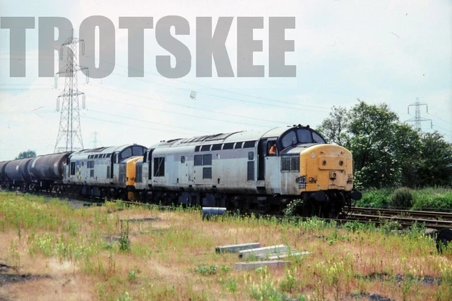 35MM SLIDE BR British Rail Diesel Loco Class 37 37225/515 Hawkesbury ...