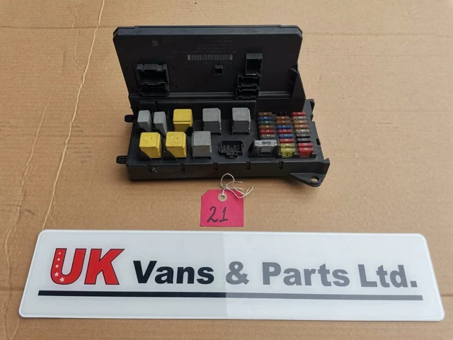 MERCEDES SPRINTER W906 Body ECU/Fuse box + relay Module A9069002101 £75 ...