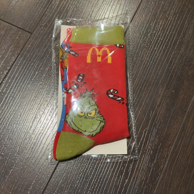 MERRY GRINCHMAS THE GRINCH x McDonalds Canada Exclusive Holiday Socks ...