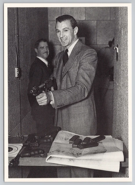 GARY COOPER WITH Thompson Sub-machine gun at FBI - Publicity Photo ...