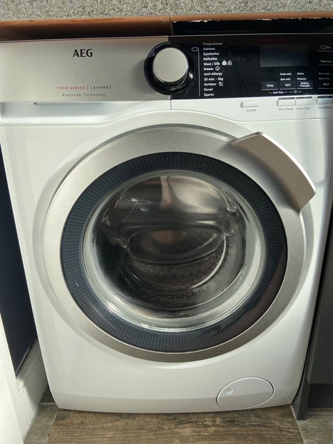 WASHING MACHINE AEG 7000 Series 8Kg - Excellent Condition £220.00 ...