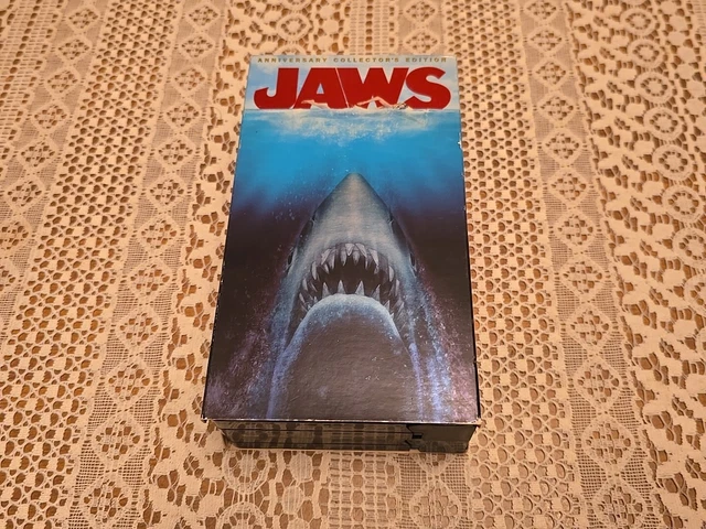 JAWS VHS ANNIVERSARY Collectors Edition 2-Tape Box Set Steven Spielberg ...