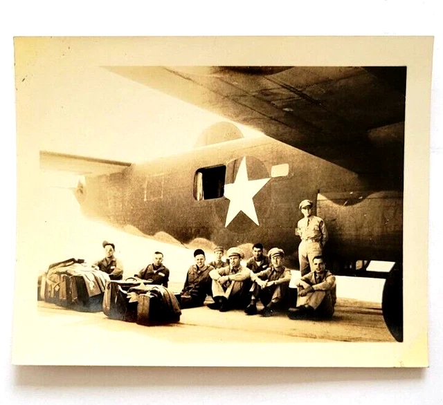 WWII ERA SOLDIERS in Uniform Ready to Load up on Plane Military Photo £ ...