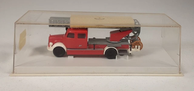 BREKINA, MERCEDES BENZ L311, Leiterwagen, Metz, Chassis weiss, 1/87, OVP, #K526 EUR 6,90 ...