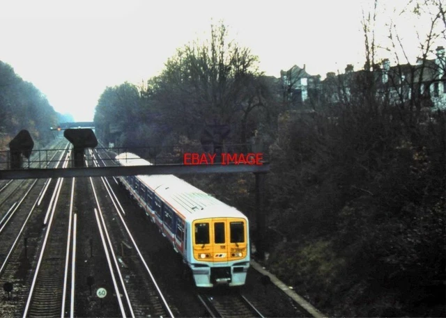 PHOTO NETWORK South East Class 319/1 Approaches East Croydon Taken 06 ...