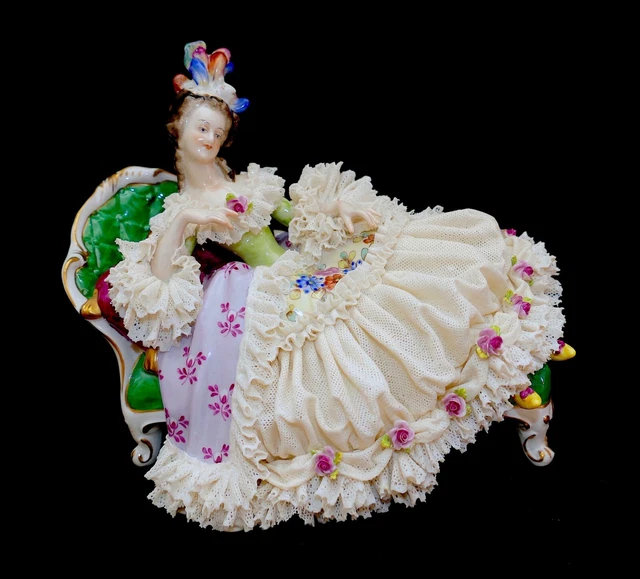 ANTQ VOLKSTEDT GERMAN Dresden Lace Crinoline Lady Reclining Porcelain ... ANTQ VOLKSTEDT GERMAN Dresden Lace Crinoline Lady Reclining Porcelain ...