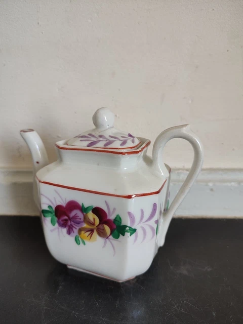 ANCIENNE PETITE THÉIÈRE Porcelaine Peinte Main Fleurs Pensées Fin XIXe ...