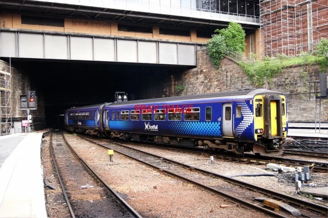 Photo Class 156 Super Sprinter 2 Car Dmu No 156 434 Departing Glasgow
