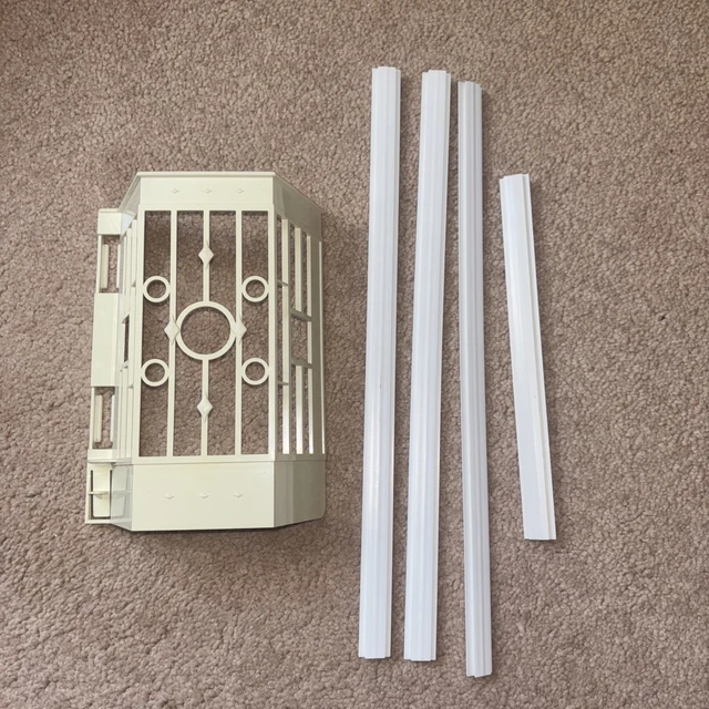 VINTAGE SINDY SUPER Home Dolls House Lift and all 4 plastic runners £19 ...