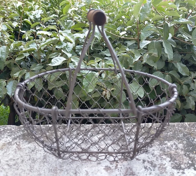 ANCIEN PETIT PANIER à Oeufs en fil de fer / Poignée en Bois - Déco ...