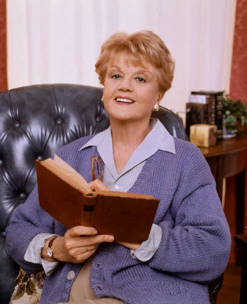 ANGELA LANSBURY AS Jessica Fletcher in Murder She Wrote 1990 TV Old ...
