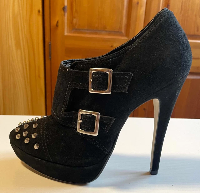 TOPSHOP FAUX SUEDE ankle boots. Platform stilettoes. Silver buckles and ...