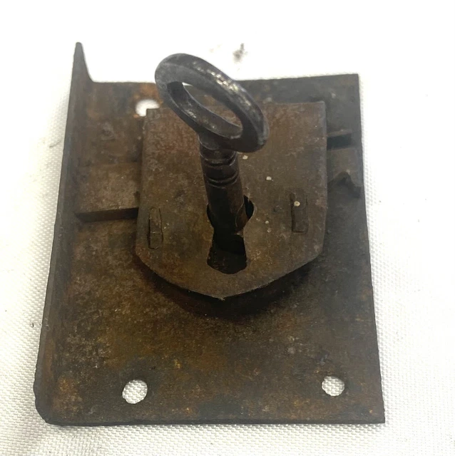 ANTIQUE GRANDFATHER / Longcase Clock Lock and Key : Working £45.00 ...