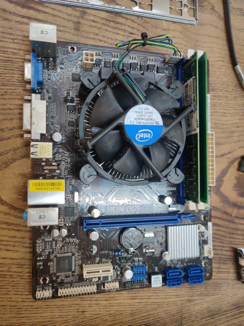 ASROCK H61M-DGS DDR3 LGA1150 Core i3. CPU and Motherboard £16.99 - PicClick UK