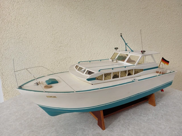 GRAUPNER JACHT COMMODORE mit Fernbedienung Robbe Attack T2ER EUR 250,00 ...