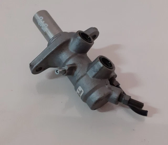 MERCEDES BENZ E Class W212 Brake Master Cylinder £79.95 - PicClick UK