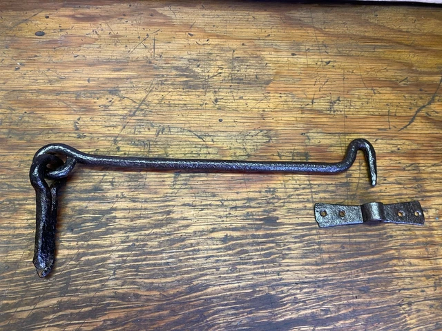 ANCIEN CROCHET 30,5 cm, en fer pour porte volet grille,ferrure serrure ...