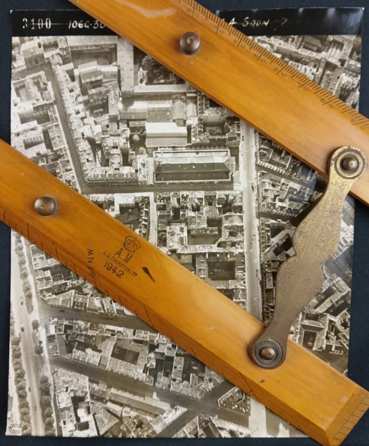 WW2 RAF AERIAL RECONNAISSANCE PHOTO of a MAJOR CITY (544 Squadron) 25th ...
