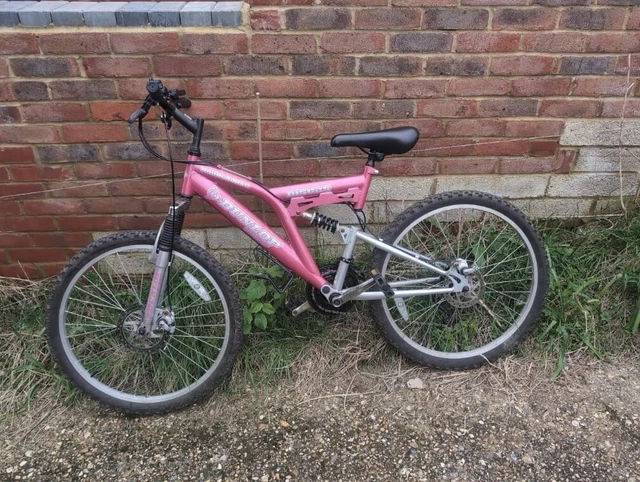 PINK DUNLOP WOMEN'S Mountain Bike Full Suspension - Used £91.00 ...