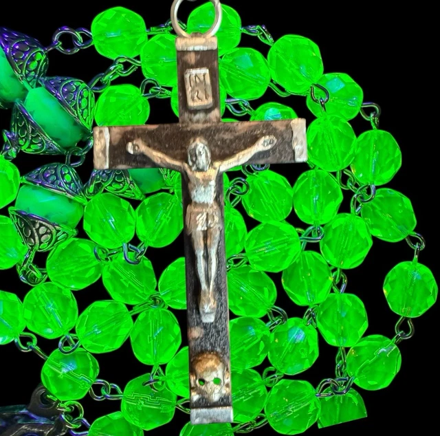 VNT URANIUM GLASS German Wood WW2 Mori Skull Glowing Rosary 22” #R7 £ ...