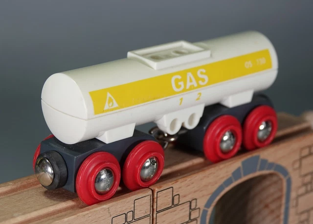 BRIO 33695 GAS FUEL TANKER WAGON Truck for Thomas & Friends Wooden ...