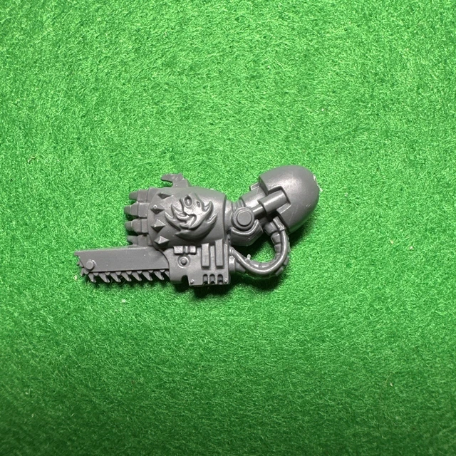 WARHAMMER 40K MARINE Wolves Wolf Guard Terminators Chain Fist Arm Spare ...