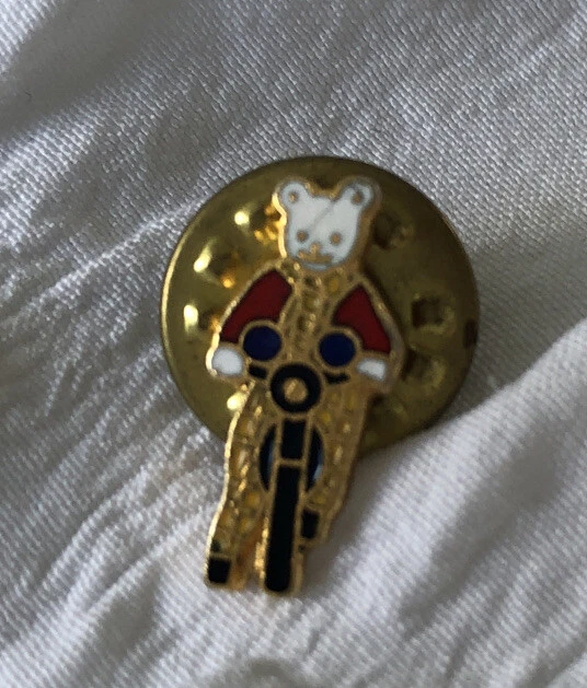 RUPERT BEAR PIN Badge £1.99 - PicClick UK