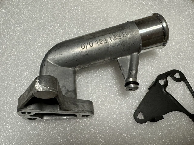 WASSERFLANSCH STUTZEN ROHRSTUTZEN für VW T5 2.5 AXD AXE BNZ BPC ...