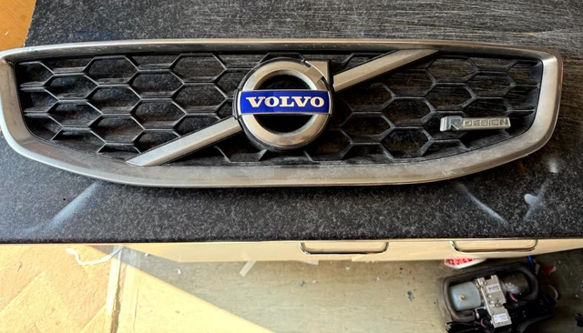 VOLVO C30 R-DESIGN Grille - Centre 31290845, 31214622 2010-2012 £110.00 ...
