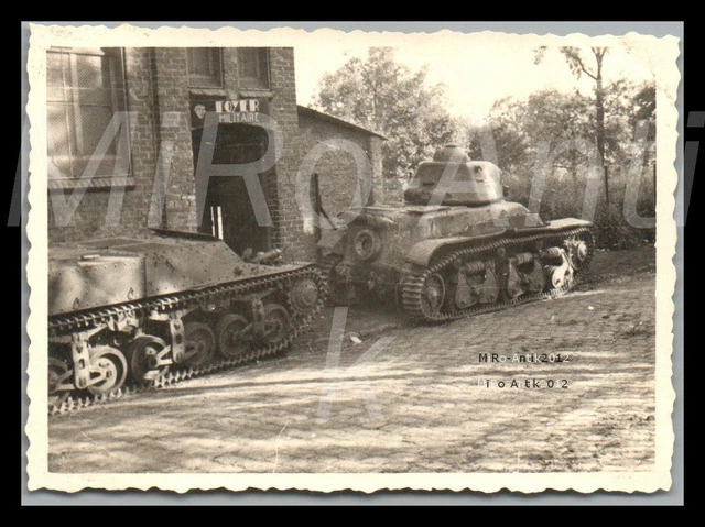 FOTO, WK2, 269.INF.DIV., Trescault, Beutepanzer AMC35 + Inf.... 5.6. ...