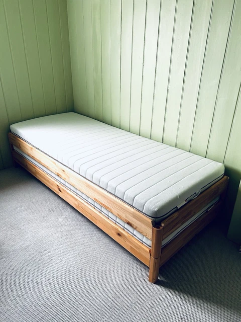 IKEA UTÅKER STACKABLE bed, pine colour, with 2 mattresses RRP £359 COLLECT ONLY £57.92 - PicClick UK