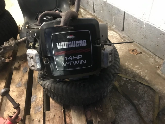 BRIGGS AND STRATTON / Vanguard 14hp petrol engine X Countax C400H....£ ...