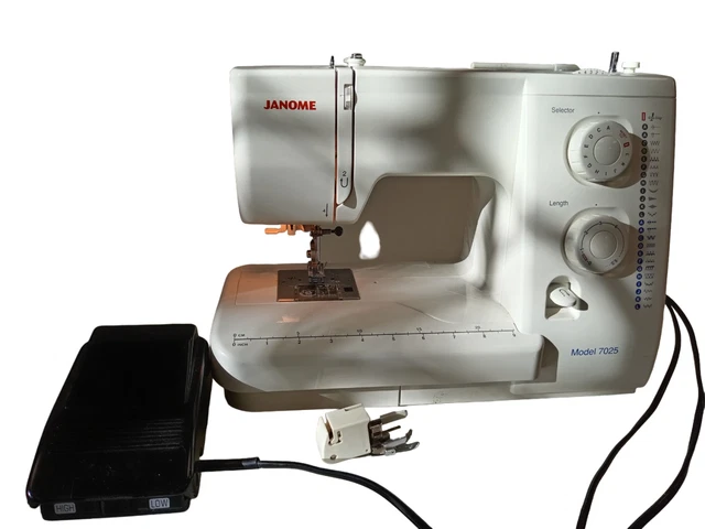 JANOME SEWING MACHINE Model 7025 White With 24 Stitch Options Hobbies ...