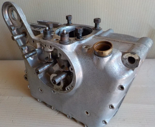 ROYAL ENFIELD ENGINE Case Model J2 numbers J2 6958 # 34425 $270.00 ...