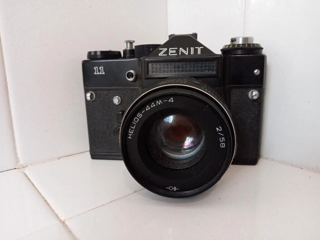 APPAREIL PHOTO ZENIT 11 + Objectif HELIOS 44m-4 + FLASH LUXON 122M EUR 16,50 - PicClick FR