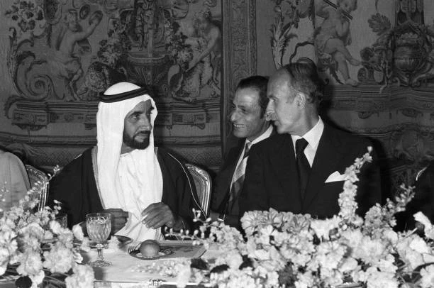 SHEIKH ZAYED BIN Sultan al-Nahyan in Paris 1975 OLD PHOTO 3 £5.59 ...