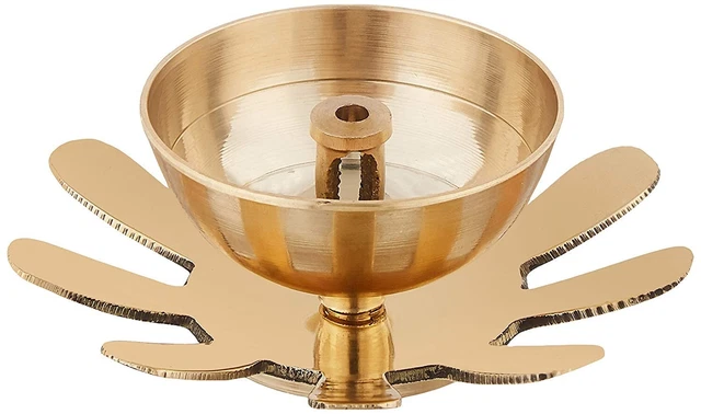 INDIAN TRADITIONAL SIMPLE Brass Diya with Single Petals For Temple ...