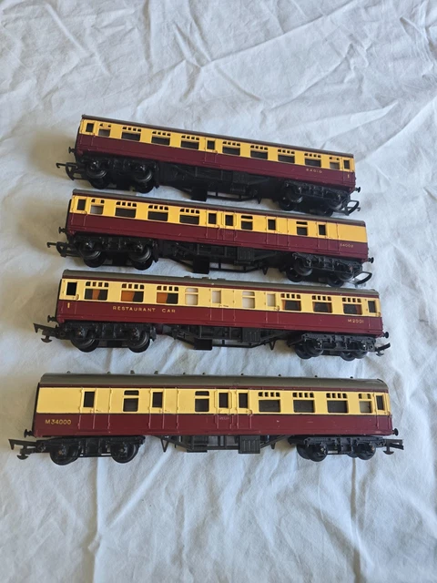 RAKE OF 4 Triang Crimson & Cream Passenger Coaches M34000 M2001 34002 ...