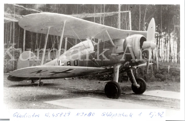 R185 FOTO WEHRMACHT Archiv Repro Luftwaffe Flugzeug USA Beute Gladiator ...