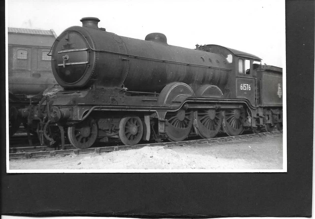 BRITISH RAILWAYS - B12 Class 4-6-0 61576 @ Stratford - Photo #1055 £1. ...