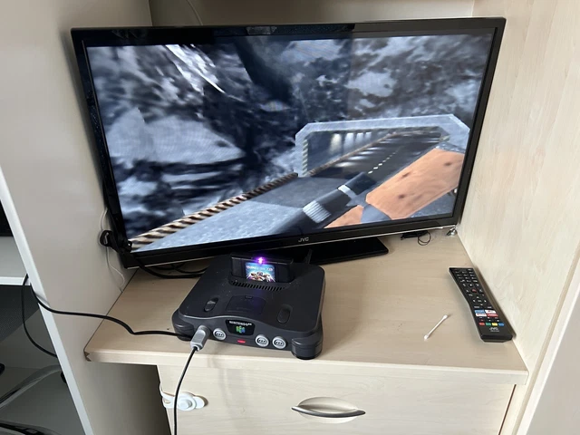 CONSOLE NINTENDO 64 + Cavi, Alimentatore e Controller EUR 1,16 ...