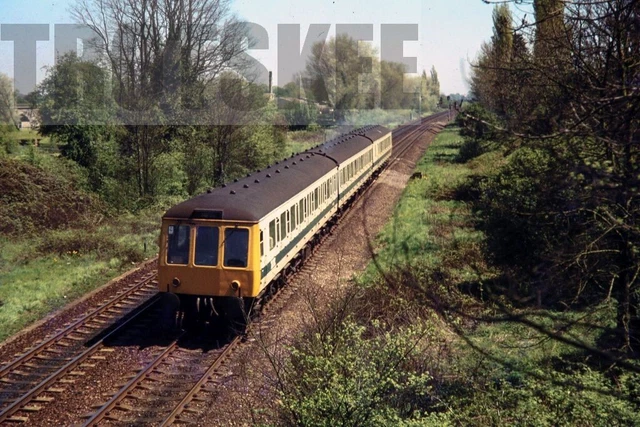 35MM SLIDE BR British Railways Diesel DMU Class 101 M50307 1974 ...