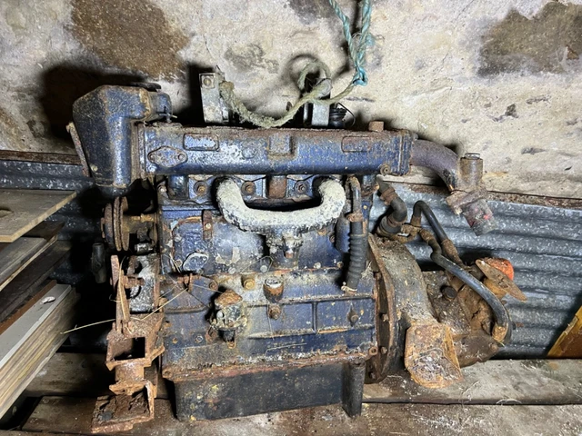 BMC COMMANDER USED marine diesel engine for parts. Buyer collects £50. ...