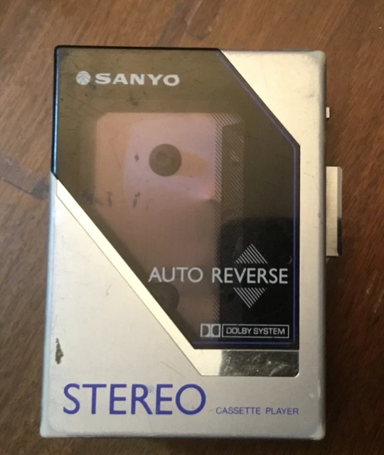 SANYO STEREO CASSETTE player. Auto Reverse Model M-G80D (runs Slow) $10 ...