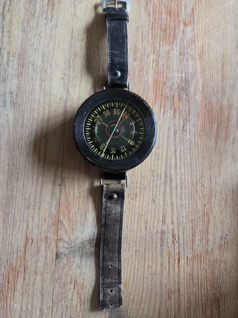 WW2 LUFTWAFFE AK39 Pilot's/Navigator Wrist Compass. Fluid Filled. £172. ...