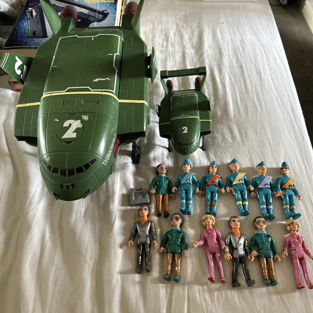 THUNDERBIRDS ARE GO Thunderbird Vehicle And Figure Bundle £55.00 ...