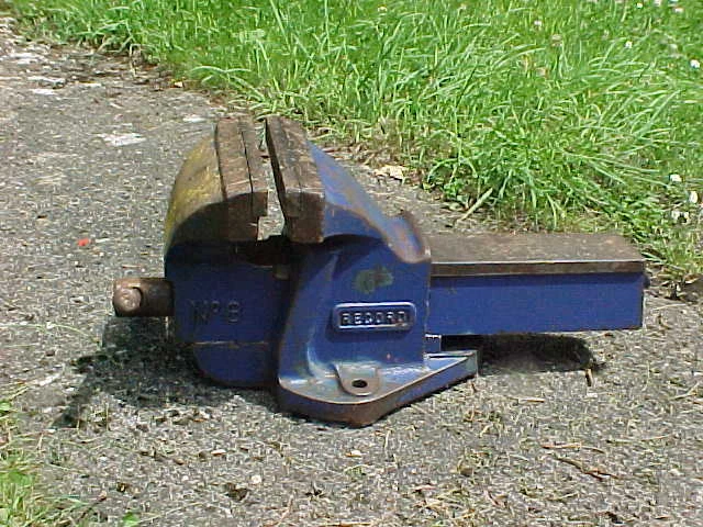 VINTAGE ENGLISH RECORD No. 8 MECHANICS ENGINEERS VISE VICE 8 INCH JAW £ ...